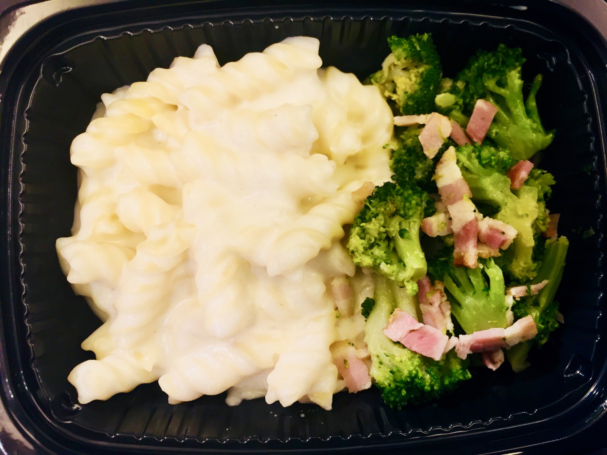 Mac and Cheese | Luca Deli Organic Bento & Catering